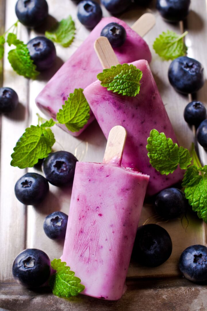 Homemade Blueberry Cheesecake Popsicles (Weight Watchers)