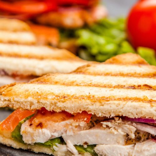Healthy Chipotle Chicken Sandwiches for a Quick and Easy Meal